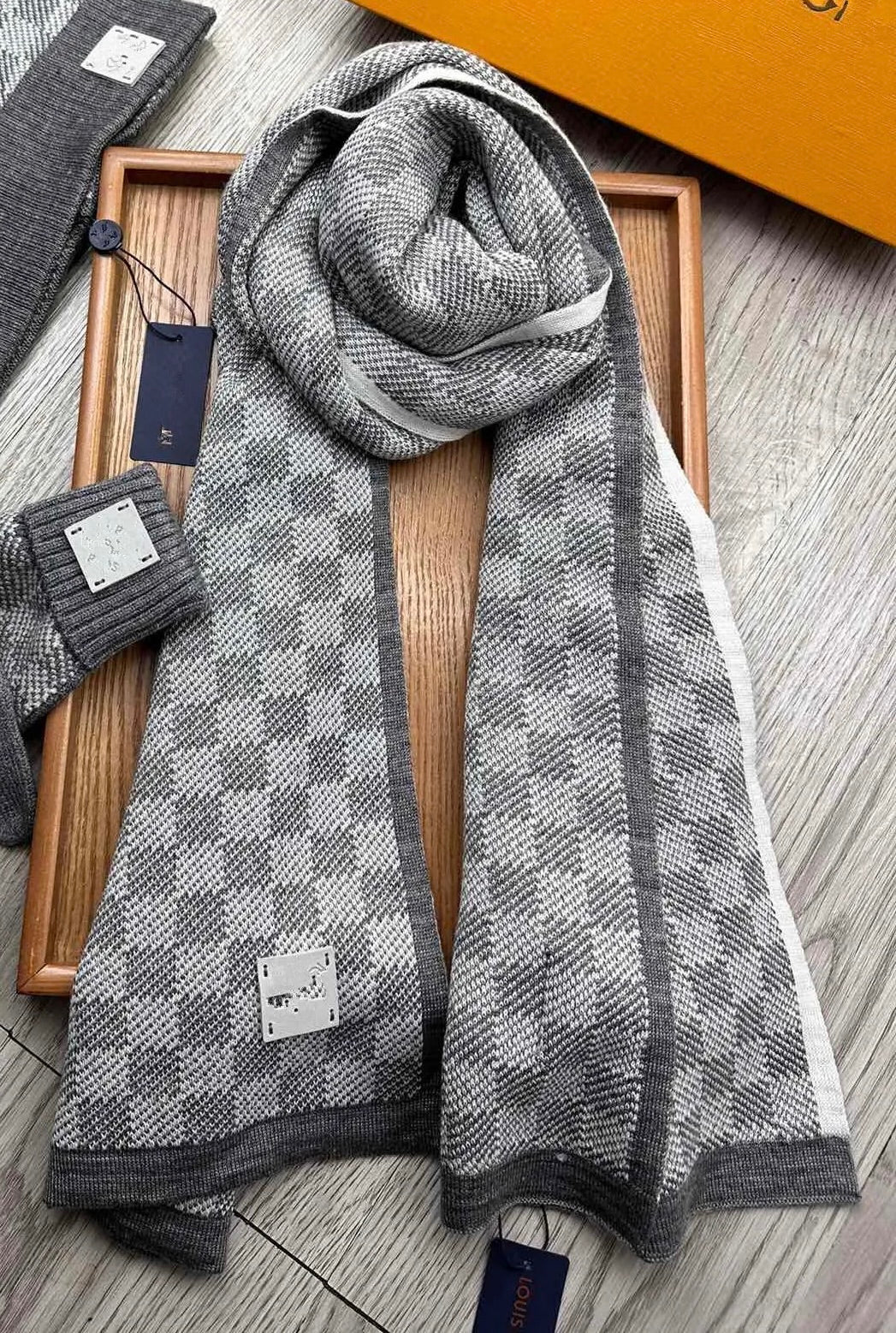 Louis Sjaal – Solii